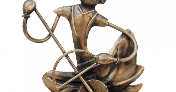 Iron Sitting Rajasthani Musician Golden Sitar