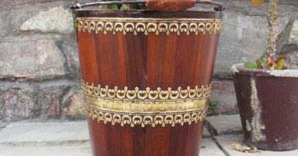 Create a Vintage Decor with our Hand-Crafted Brass Items